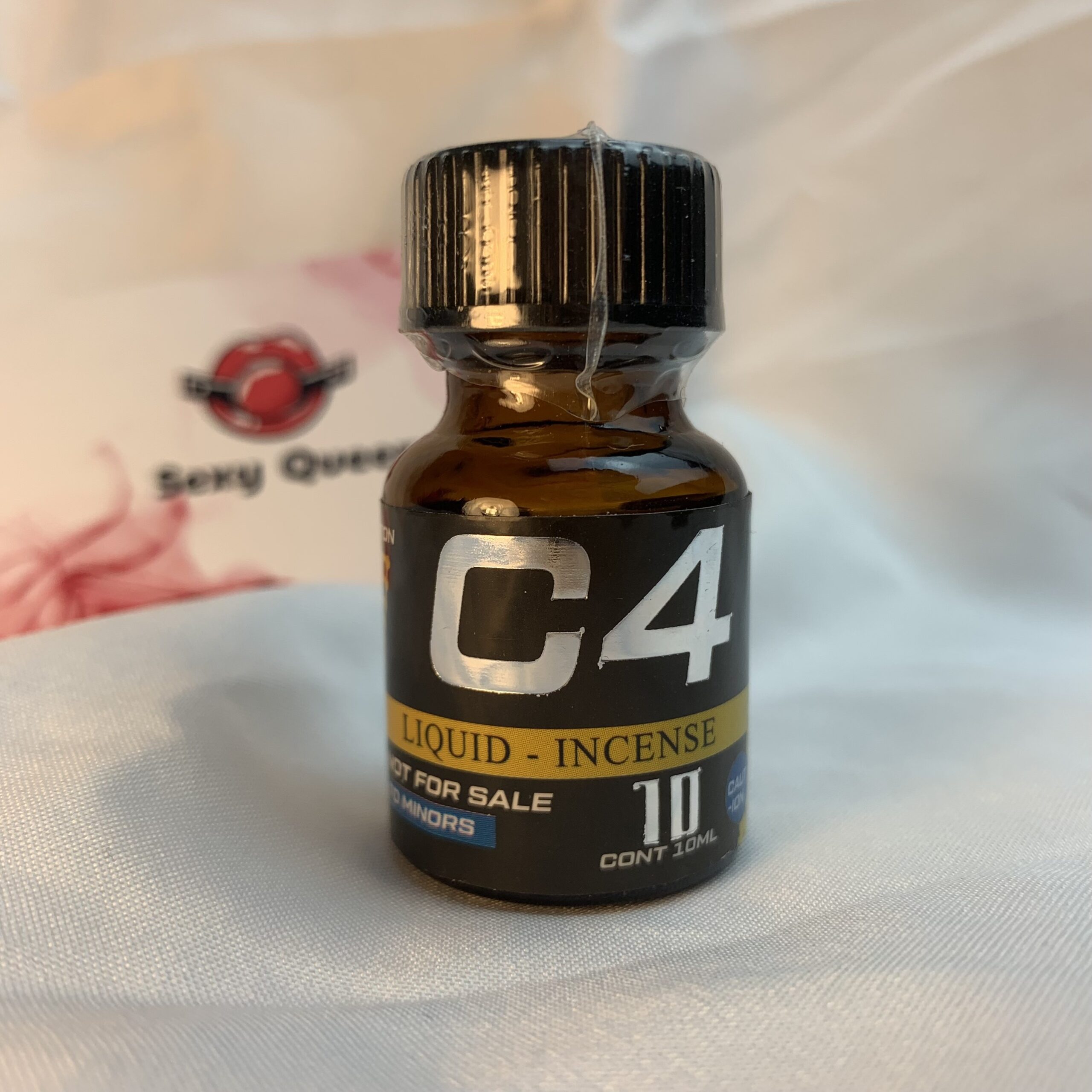 Popper C4 Vàng 10ml – Queen Sextoy